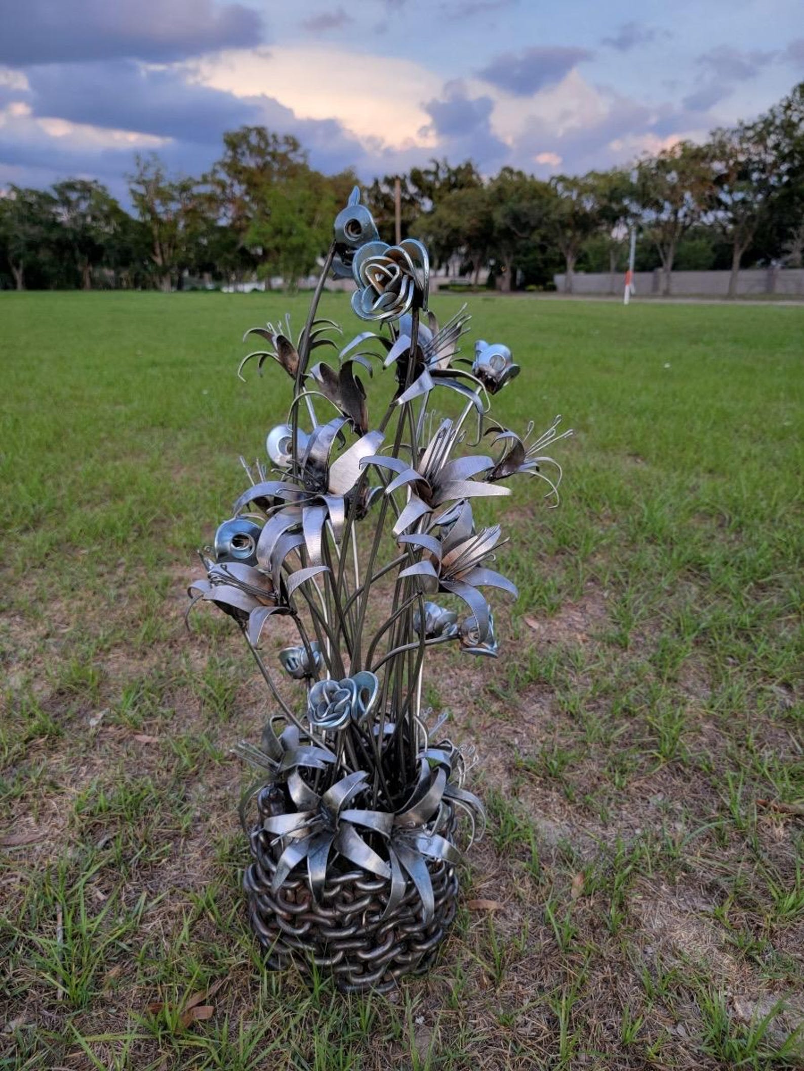 Welded Metal Flower Sculpture: Industrial Bouquet - Etsy