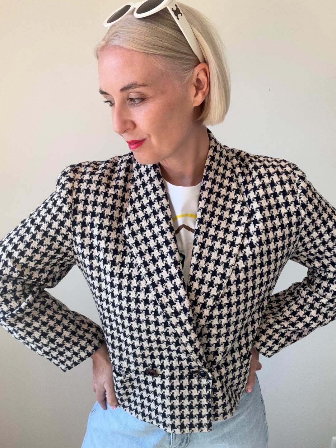 Vintage Houndstooth Short Jacket: Detailed Buttons, Size 10 - Etsy