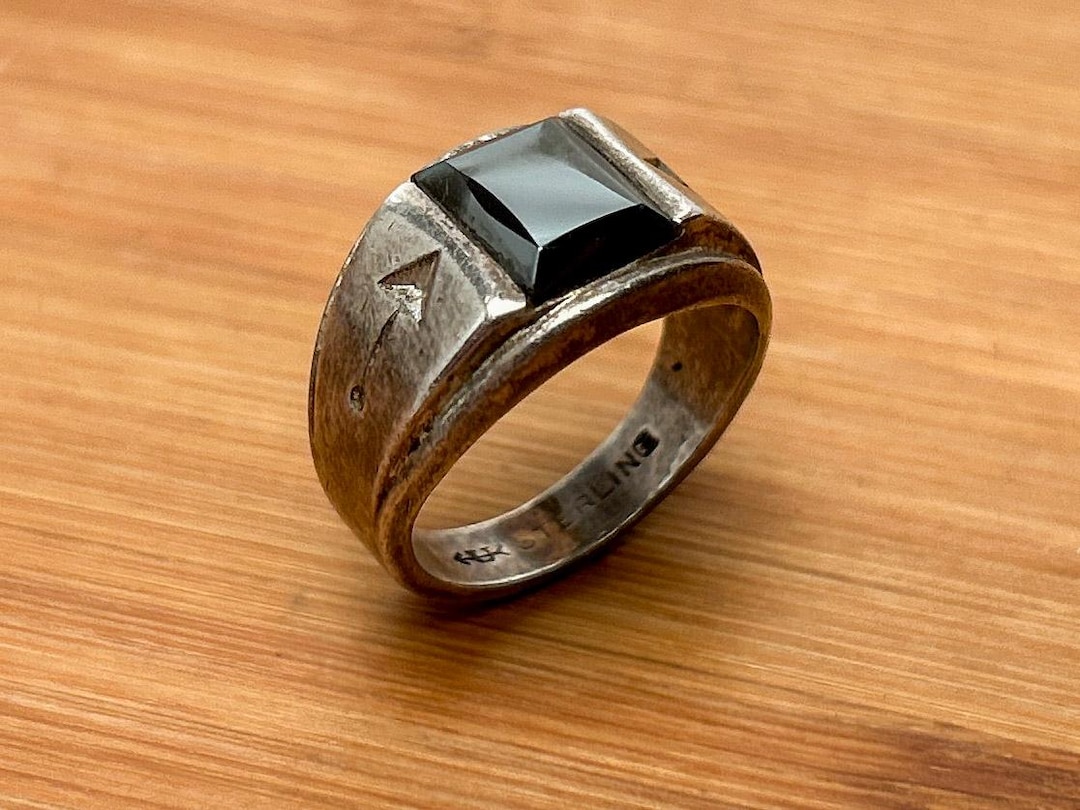 Vintage Uncas Mfg. Co Sterling Silver Hematite Arrow Ring - Mid-century ...