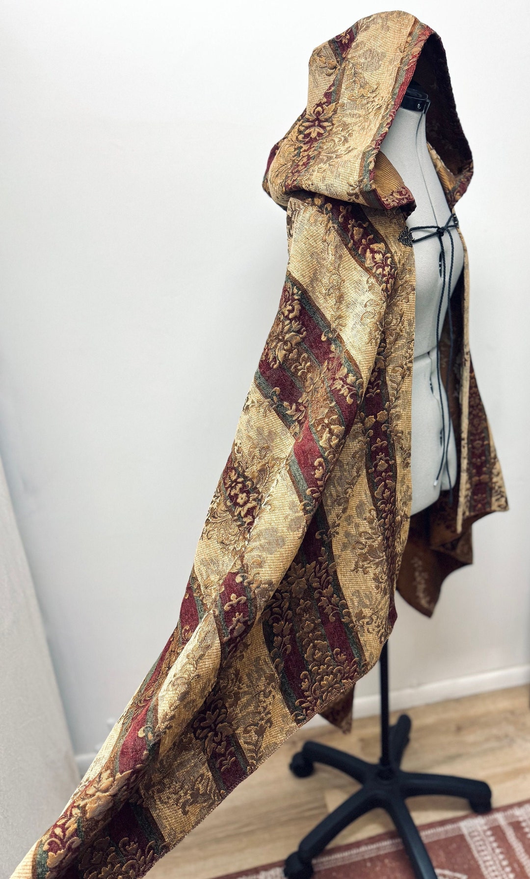 High Quality, Burgundy, Damask Tapestry Renaissance Cape With Full Hood ...