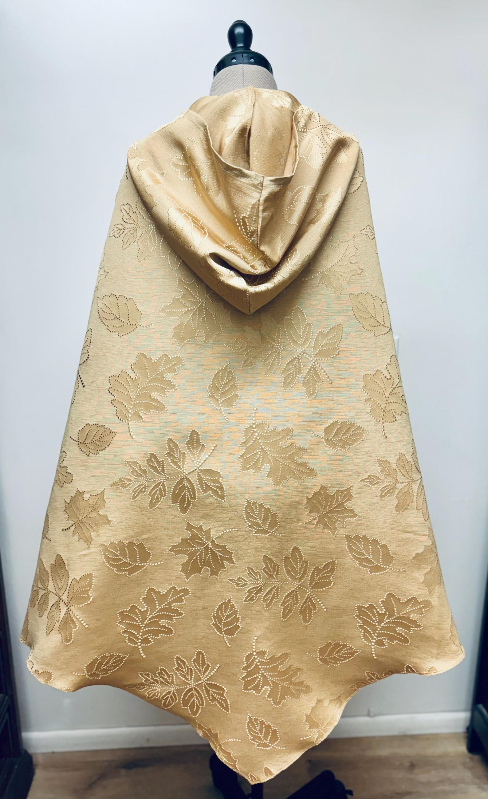 Beige, Gold, Embossed Leaf, Renaissance Festival Shoulder Cape W/ Full ...