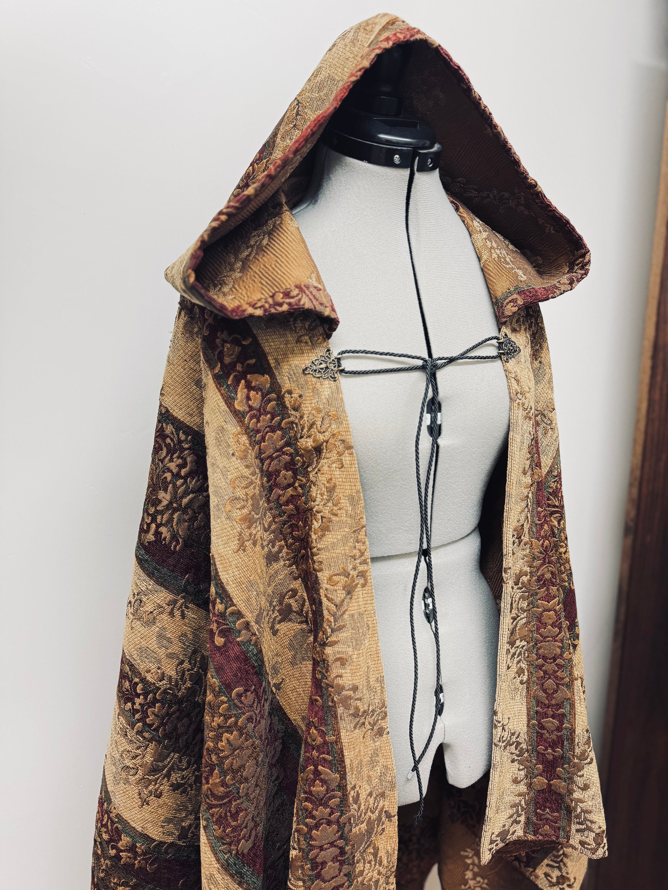 High Quality, Burgundy, Damask Tapestry Renaissance Cape With Full Hood ...