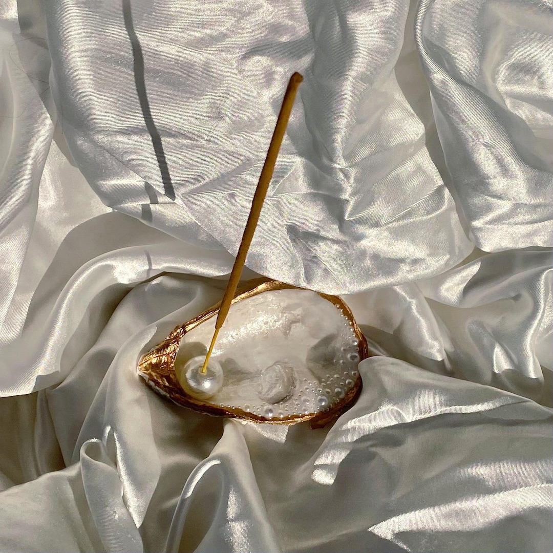 Oyster Shell Incense Holder With Large Pearl & Gold Leaf | Coastal ...