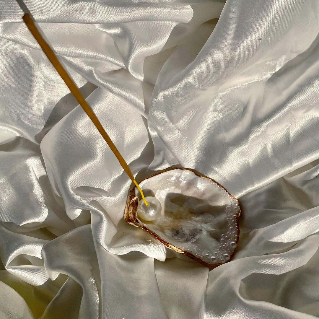Oyster Shell Incense Holder With Large Pearl & Gold Leaf | Coastal ...