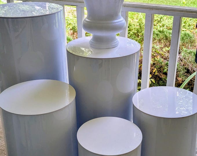 Vintage Pedestal Cake Stand. Porcelain Openwork Cake Stand With ...