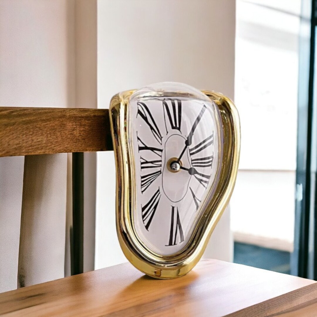 Melting Tabletop Clock, Melting Clock Statement Room Decor, Elegant Melting Clock, Creative ...