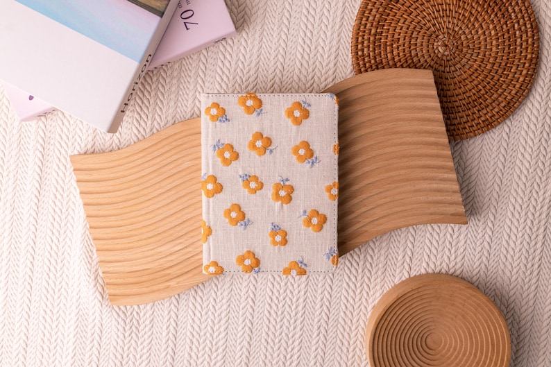 Sunflower Embroidery Kindle Cover, Kindle Case Paperwhite 2024 ...