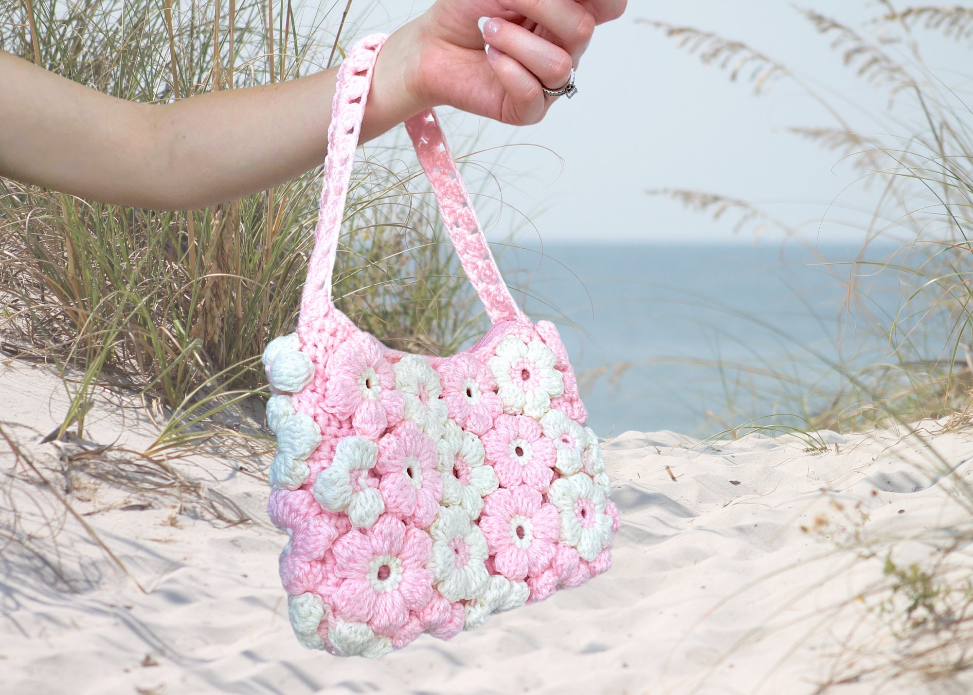 Crochet Flower Bag Pattern – Puff Stitch Wrist Bag (PDF Pattern) - Etsy