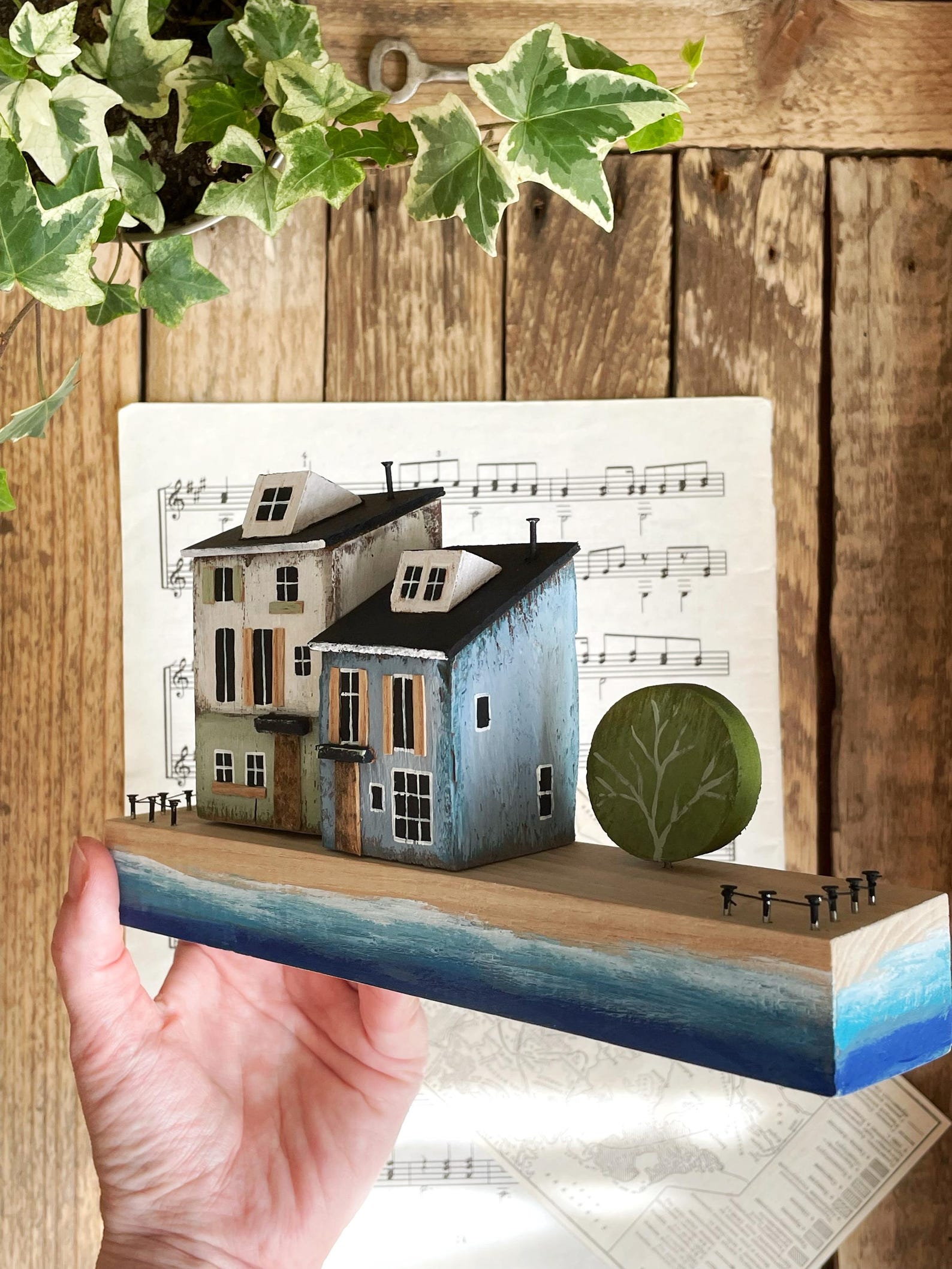 Wooden House Miniatures, Rustic Home Decor, Old Cottages, Driftwood ...