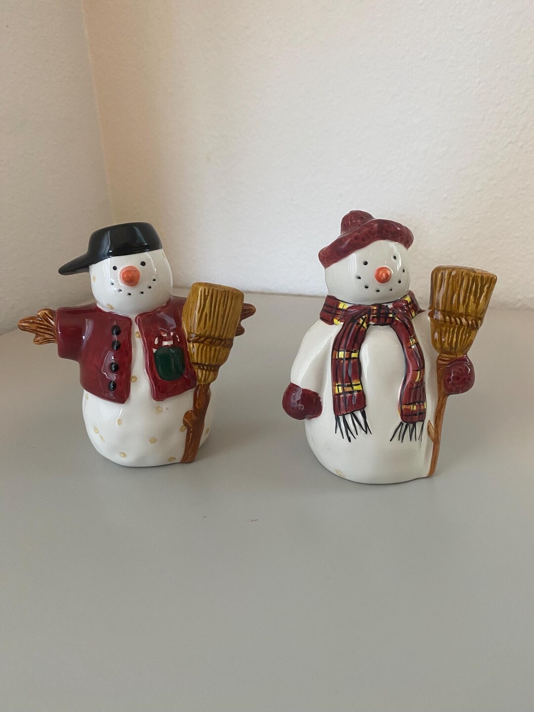 Vintage Debbie Munn Sakura Snowman Christmas Holidays Salt and Pepper ...