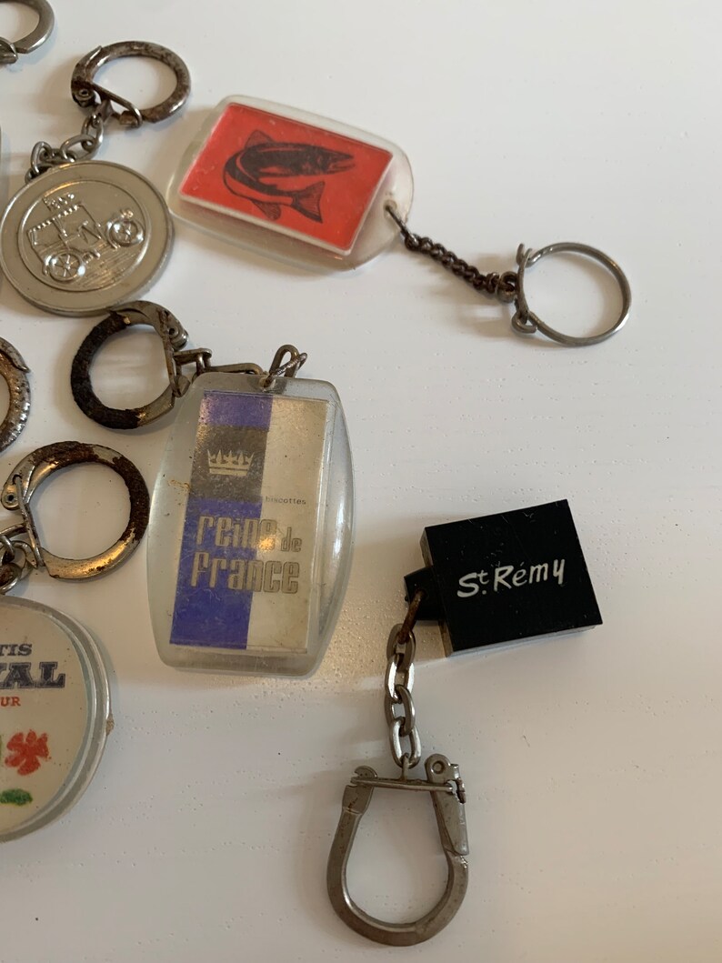 OLD Set of Ten Vintage Keychains - Etsy