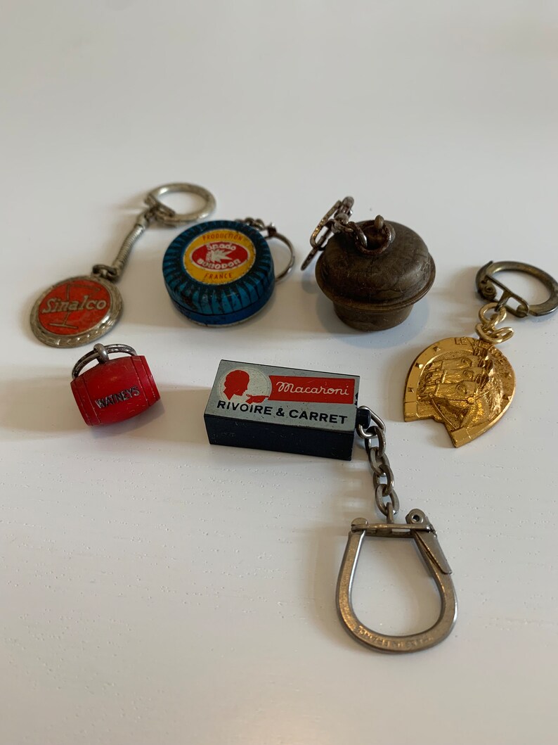 OLD Set of Six Vintage Keychains! - Etsy