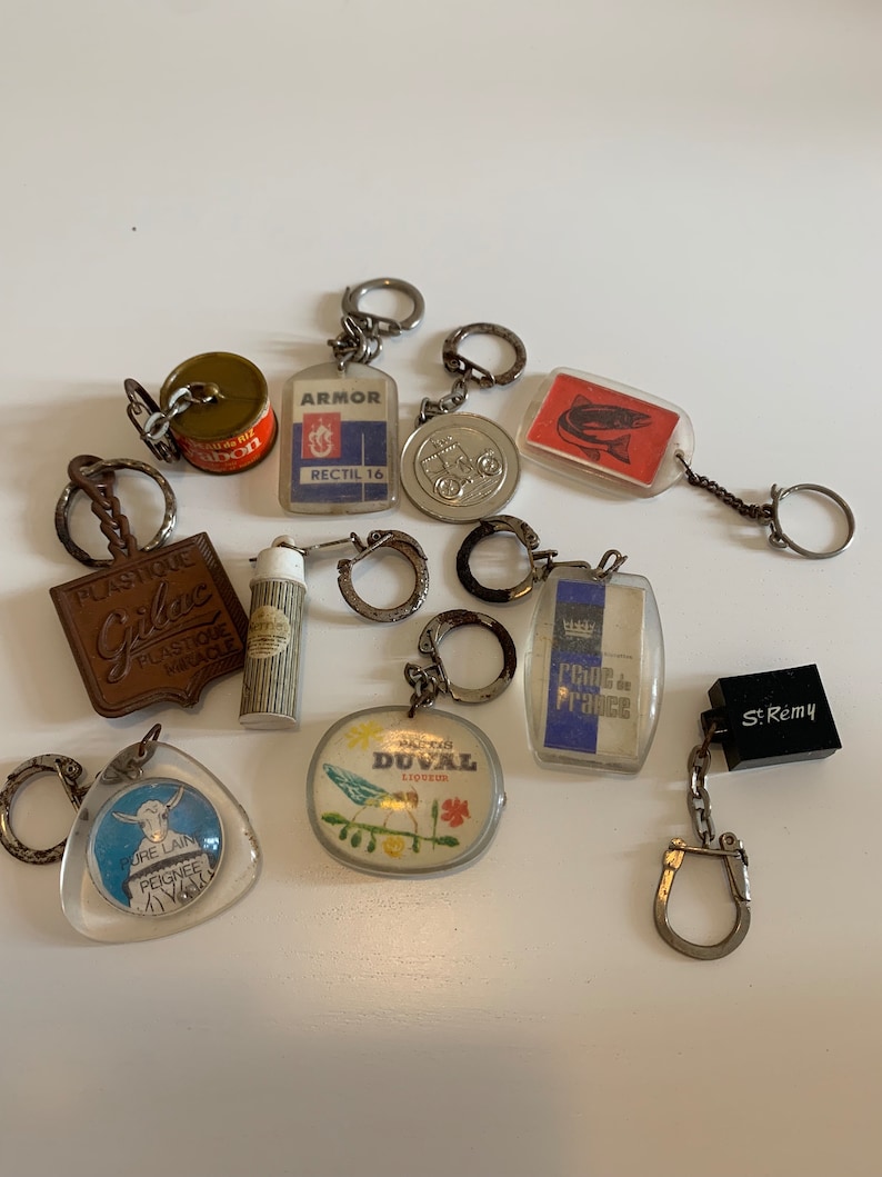 OLD Set of Ten Vintage Keychains - Etsy