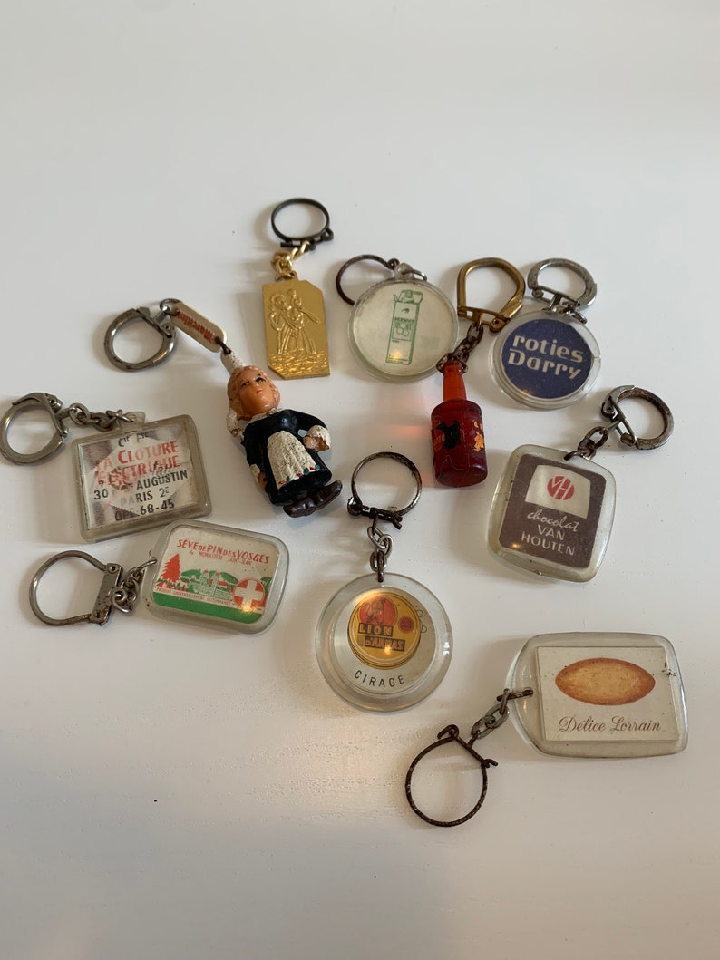 OLD Set of Ten Vintage Keychains - Etsy