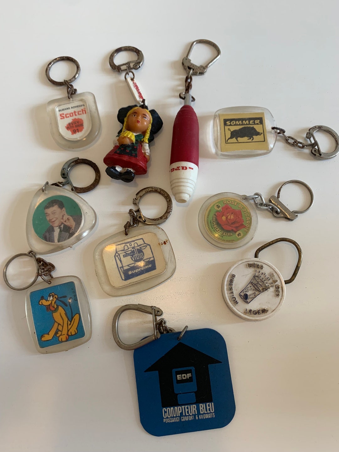 OLD Set of Ten Vintage Keychains! - Etsy