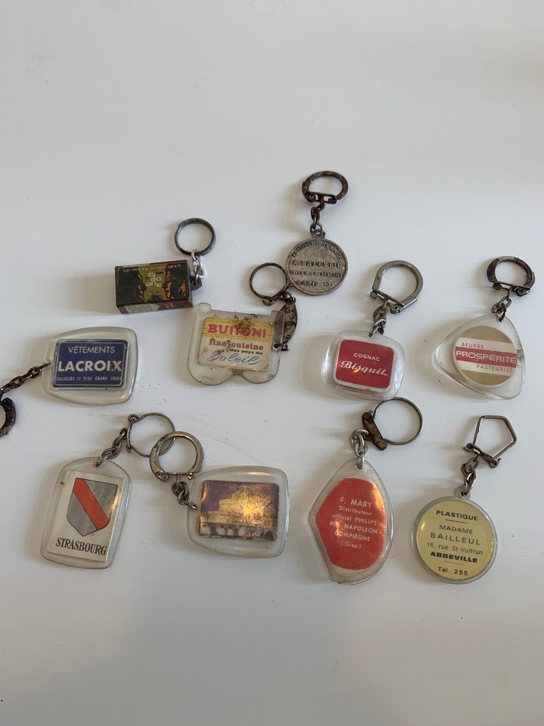 OLD Set of Ten Vintage Keychains - Etsy