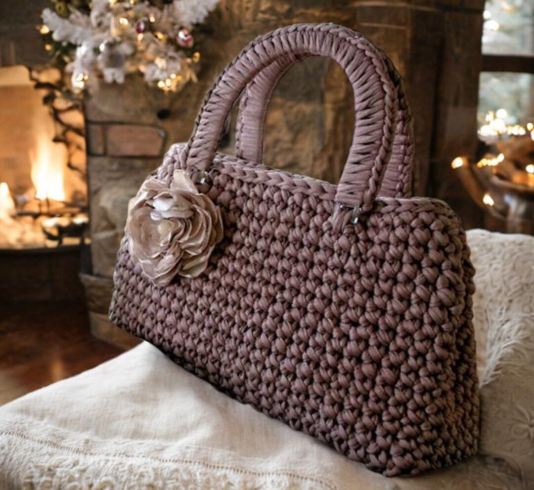 Bermuda Crochet Tote Pattern – Easy Color Block Bag – Lion Brand Color ...