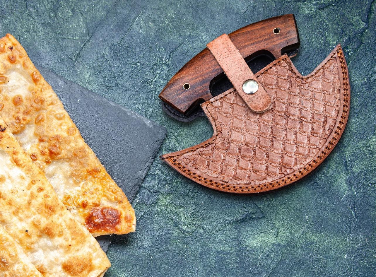 Mix Ladder Pattern Damascus Ulu Knife With Brass Pins for One-handed ...