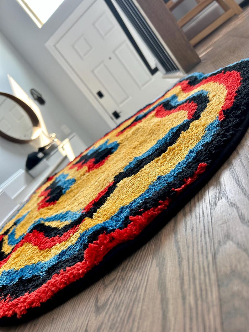 Trippy Smiley Face Rug Abstract Art Design Tufted Rug Yellow Smiley ...