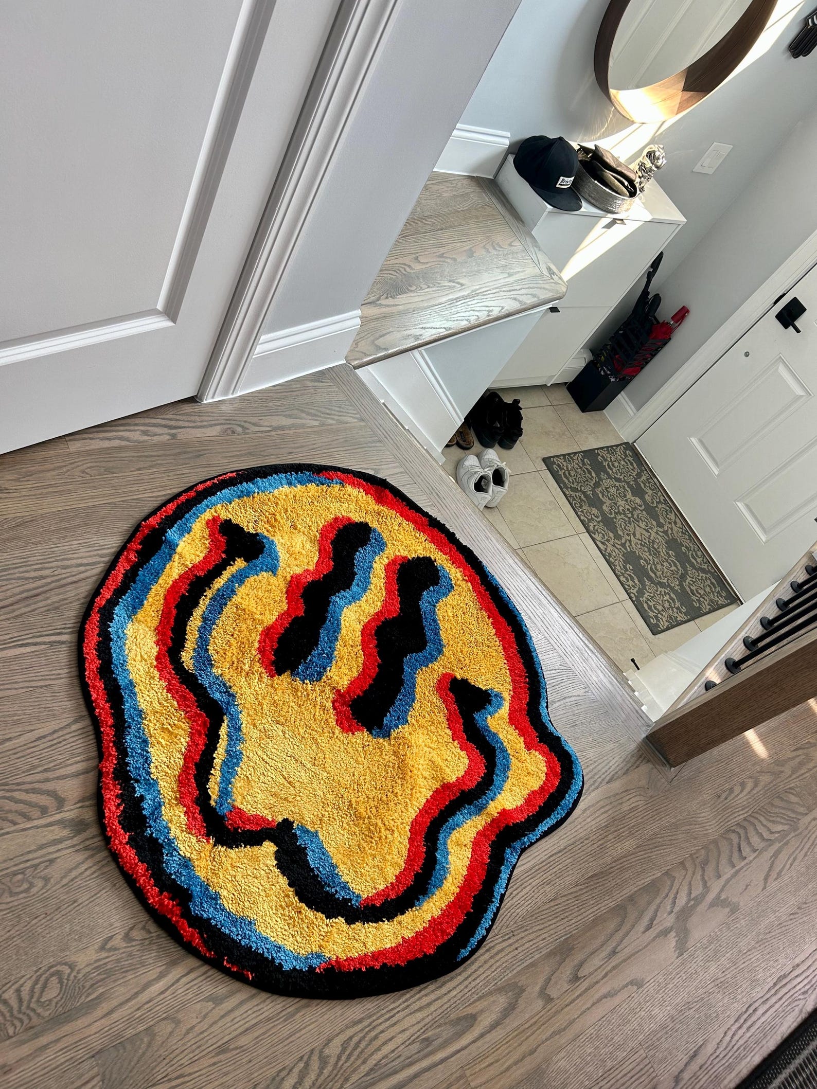 Trippy Smiley Face Rug Abstract Art Design Tufted Rug Yellow Smiley ...