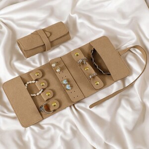 Trendy Portable Jewellery Roll, Rollable Jewellery Organiser, Foldable ...