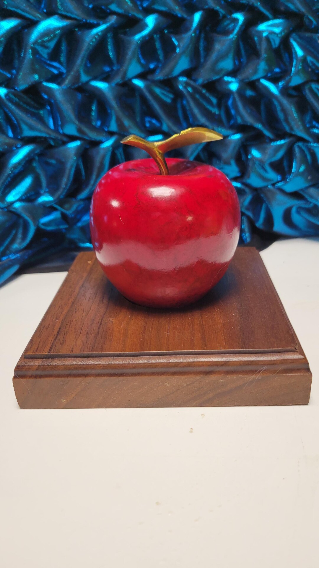 Red Marble Apple Paperweight, Gold Stem on Wood Base, Teacher Gift - Etsy