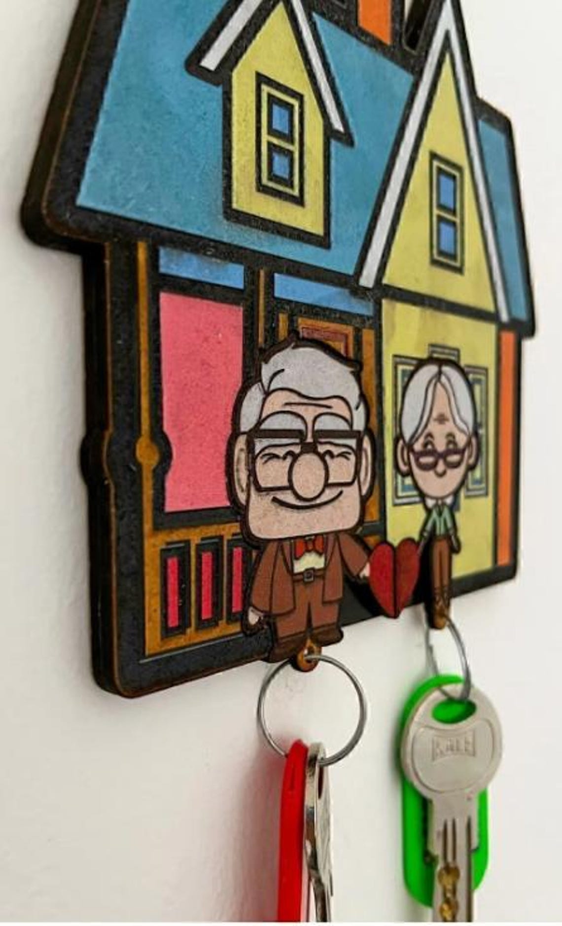 Carl&ellie Couple Keychain - Etsy