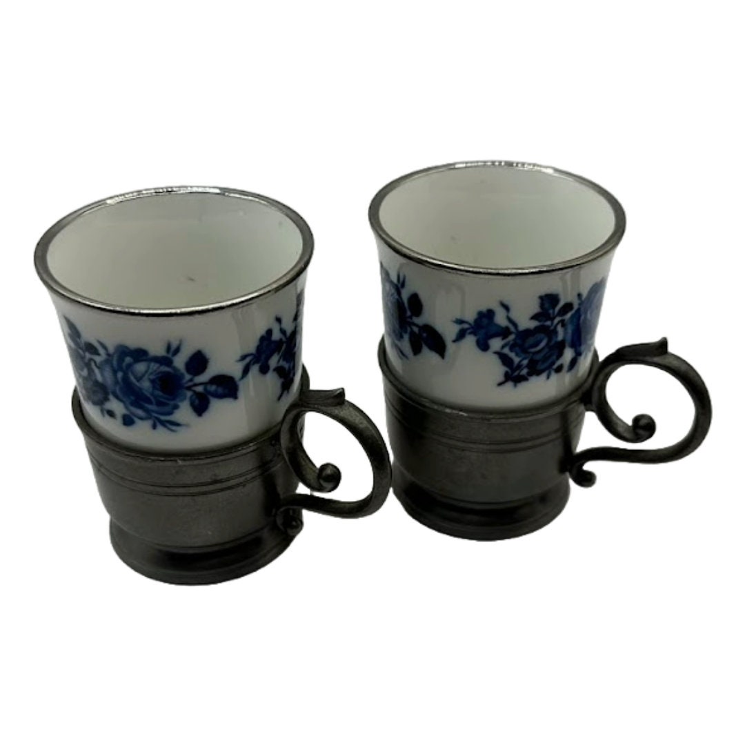 Charming Delft Blue Cups With Edeltin Inset A Touch of Dutch Elegance ...