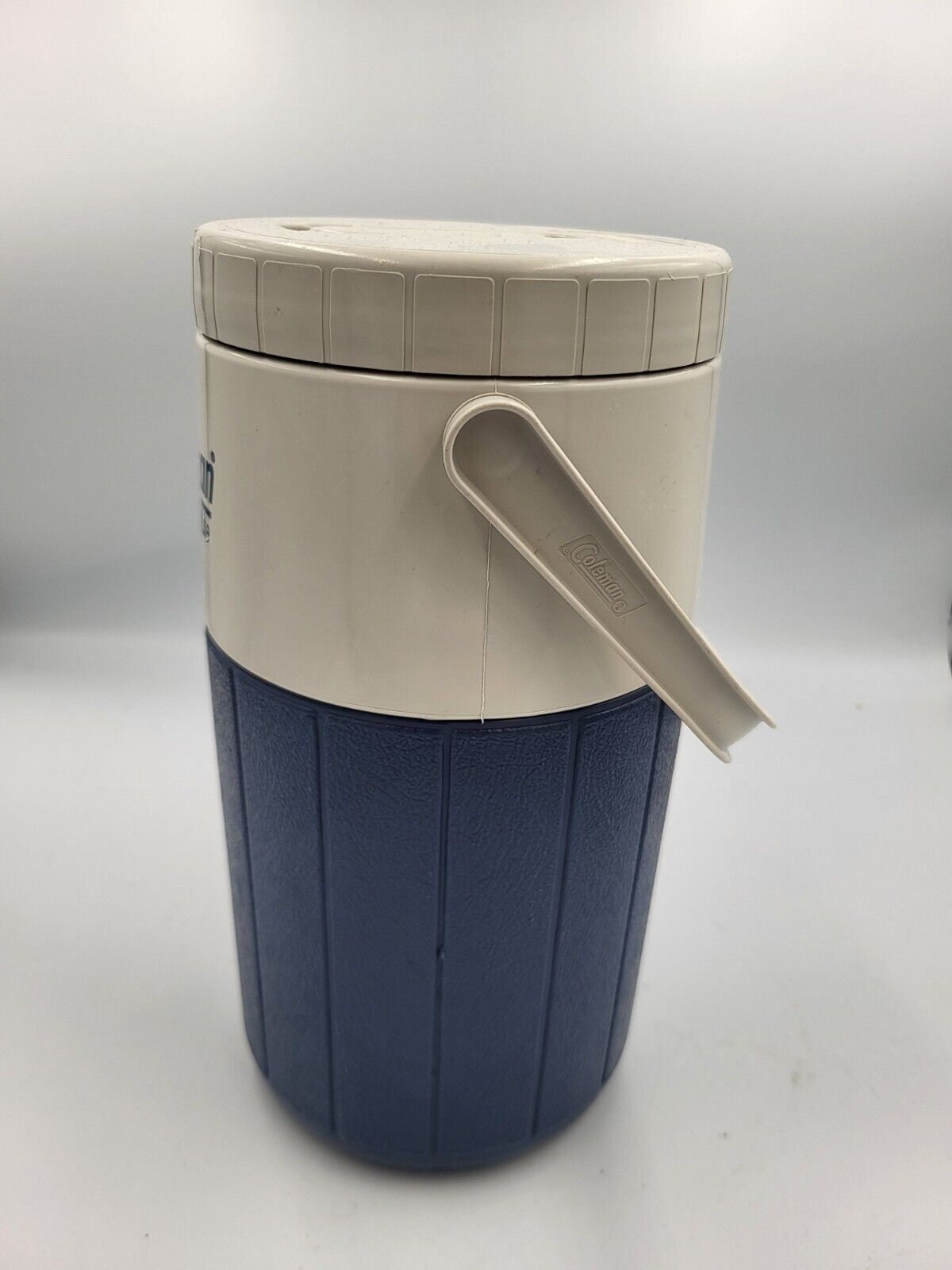 Coleman Polylite 2 Liter Jug With Plastic Flip Top Spout Light Blue - Etsy