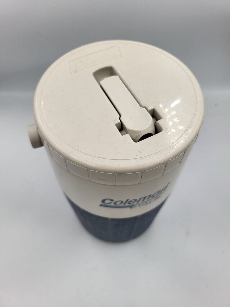 Coleman Polylite 2 Liter Jug With Plastic Flip Top Spout Light Blue - Etsy