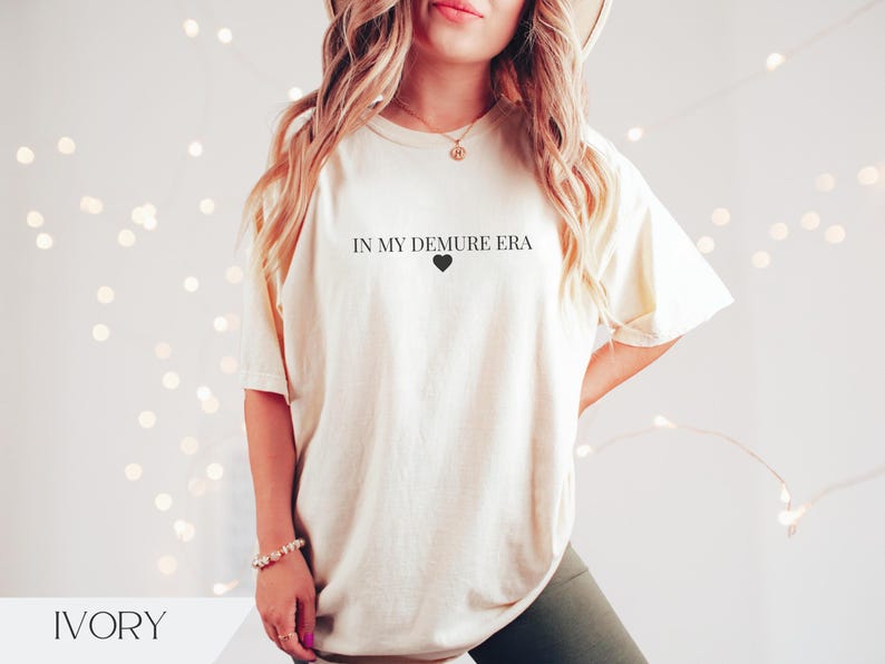 Very Demure Trendy Shirt, Mindful Cutesy Oversized Tee, Clean Girl ...
