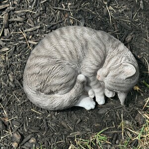 Gray Cat Statue Garden Sleeping Cat Figurine Crouching Kitty Sculpture ...
