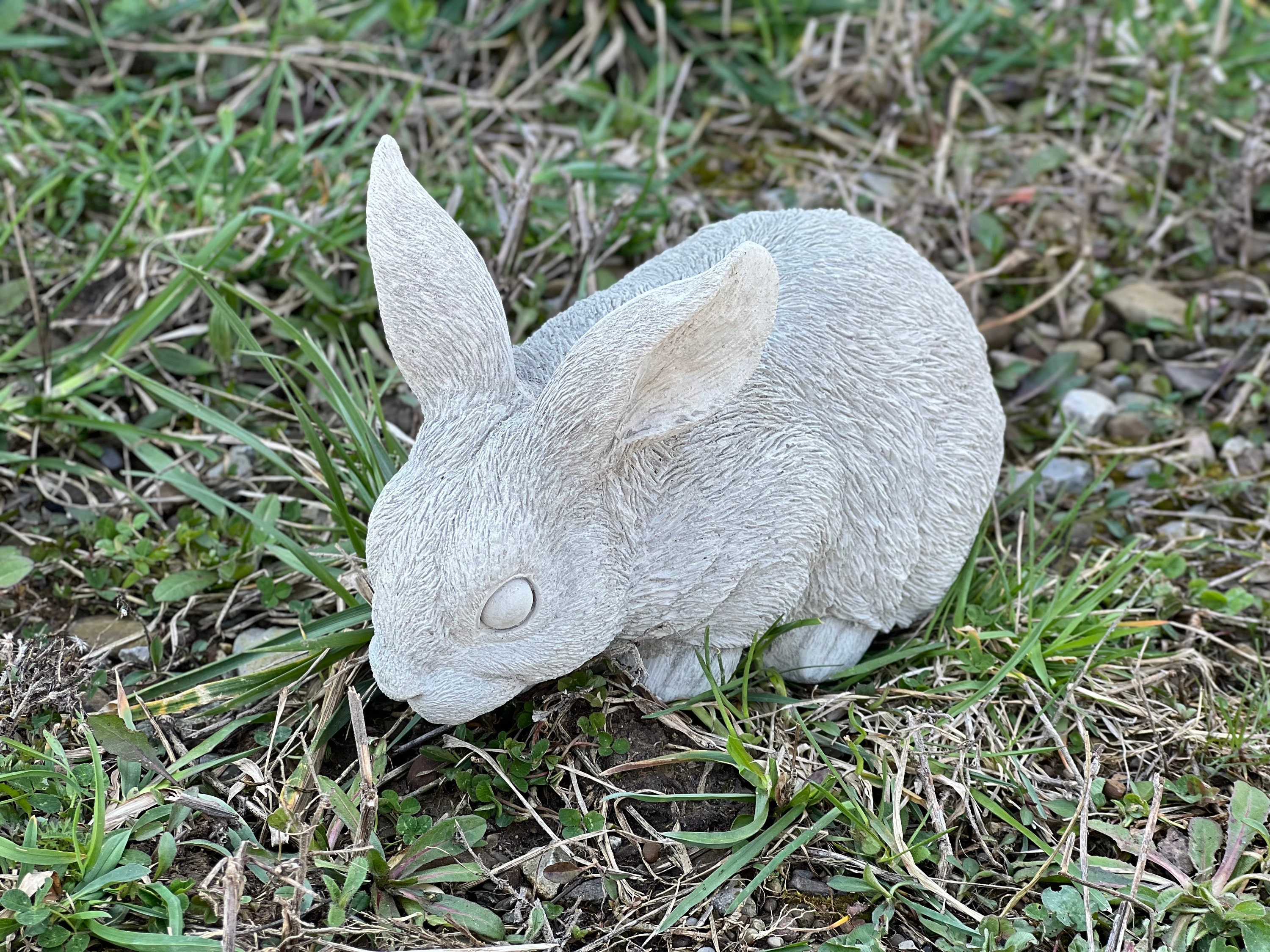 Stone Bunny Sculpture Garden Rabbit Statue Concrete Hare Lawn Ornament ...