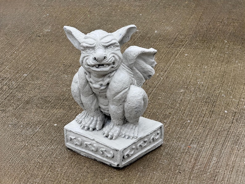 Concrete Gargoyle Statue Outdoor Garden Decor Heavy Duty Mythical ...