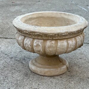 Concrete Flower Pot 14" Stone Planter Statue Outdoor Garden Urn Lawn ...