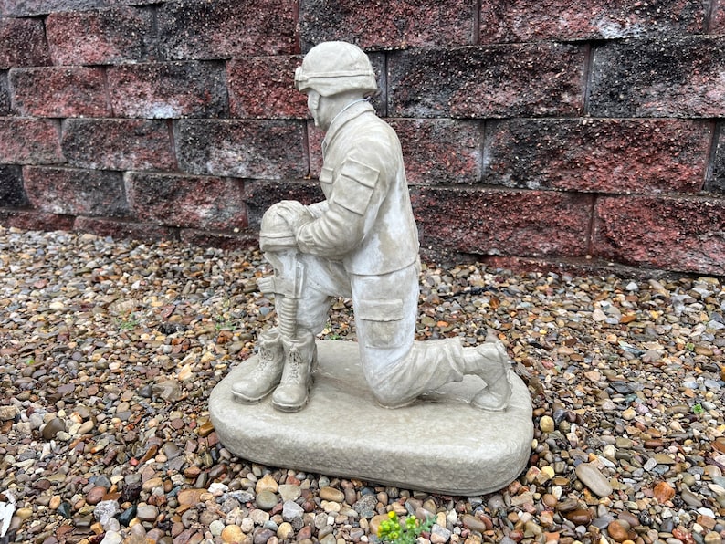 Stone Soldier Statue Memorial Grave Decoration Concrete Military ...
