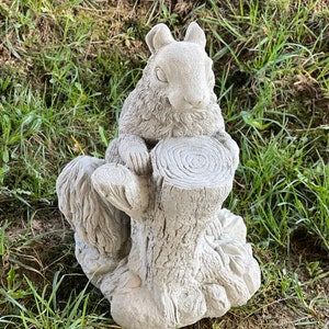 Large Squirrel Statue Garden Outdoor Squirrel Sculpture Concrete Animal ...
