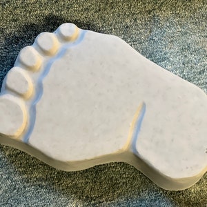 Concrete Foot Print Stepping Stone Statue Stone Garden Deco Backyardr ...