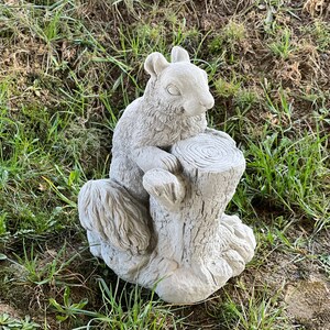 Large Squirrel Statue Garden Outdoor Squirrel Sculpture Concrete Animal ...