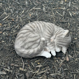 Gray Cat Statue Garden Sleeping Cat Figurine Crouching Kitty Sculpture ...