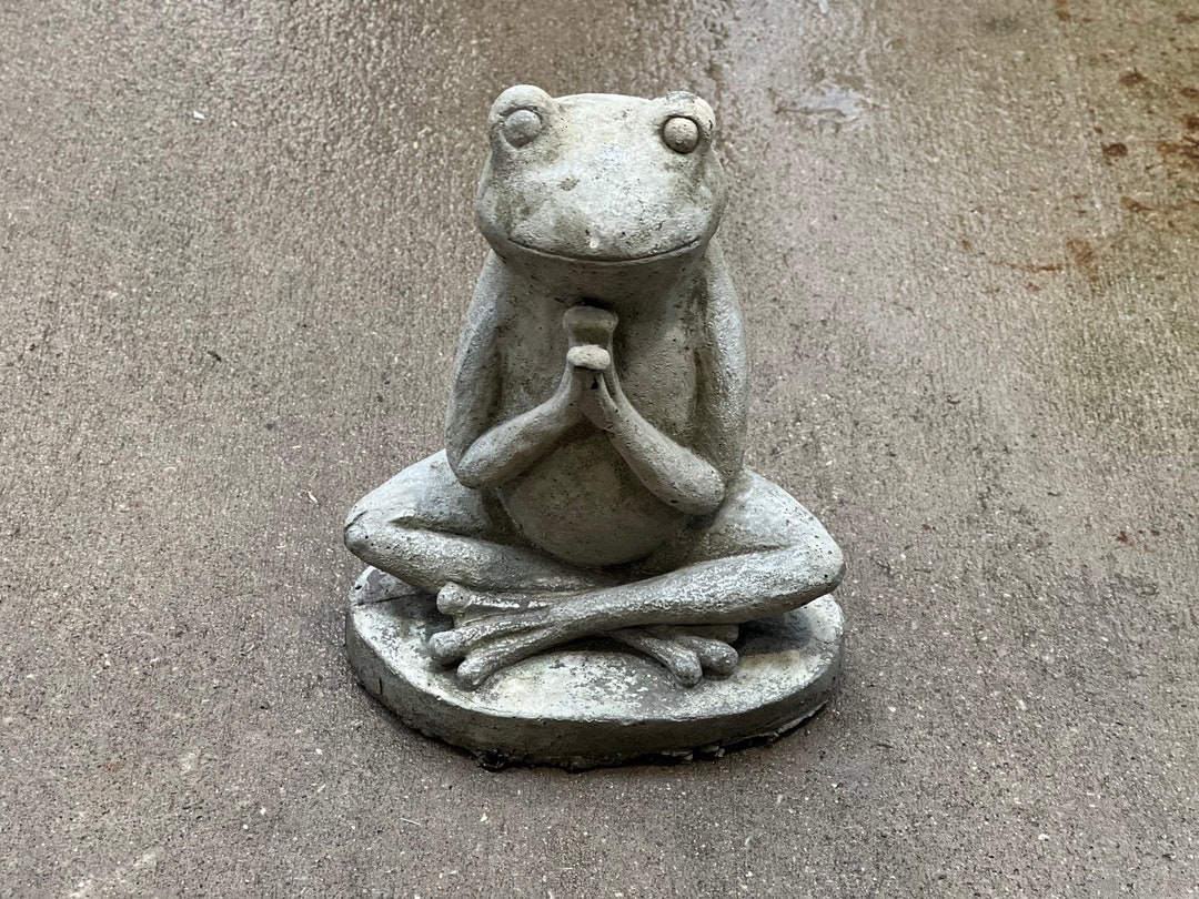 Stone Frog Statue Meditation Frog Garden Sculpture Sitting Totem Toad ...