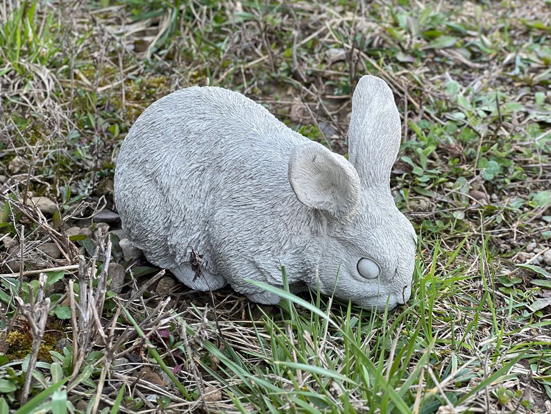 Stone Bunny Sculpture Garden Rabbit Statue Concrete Hare Lawn Ornament ...