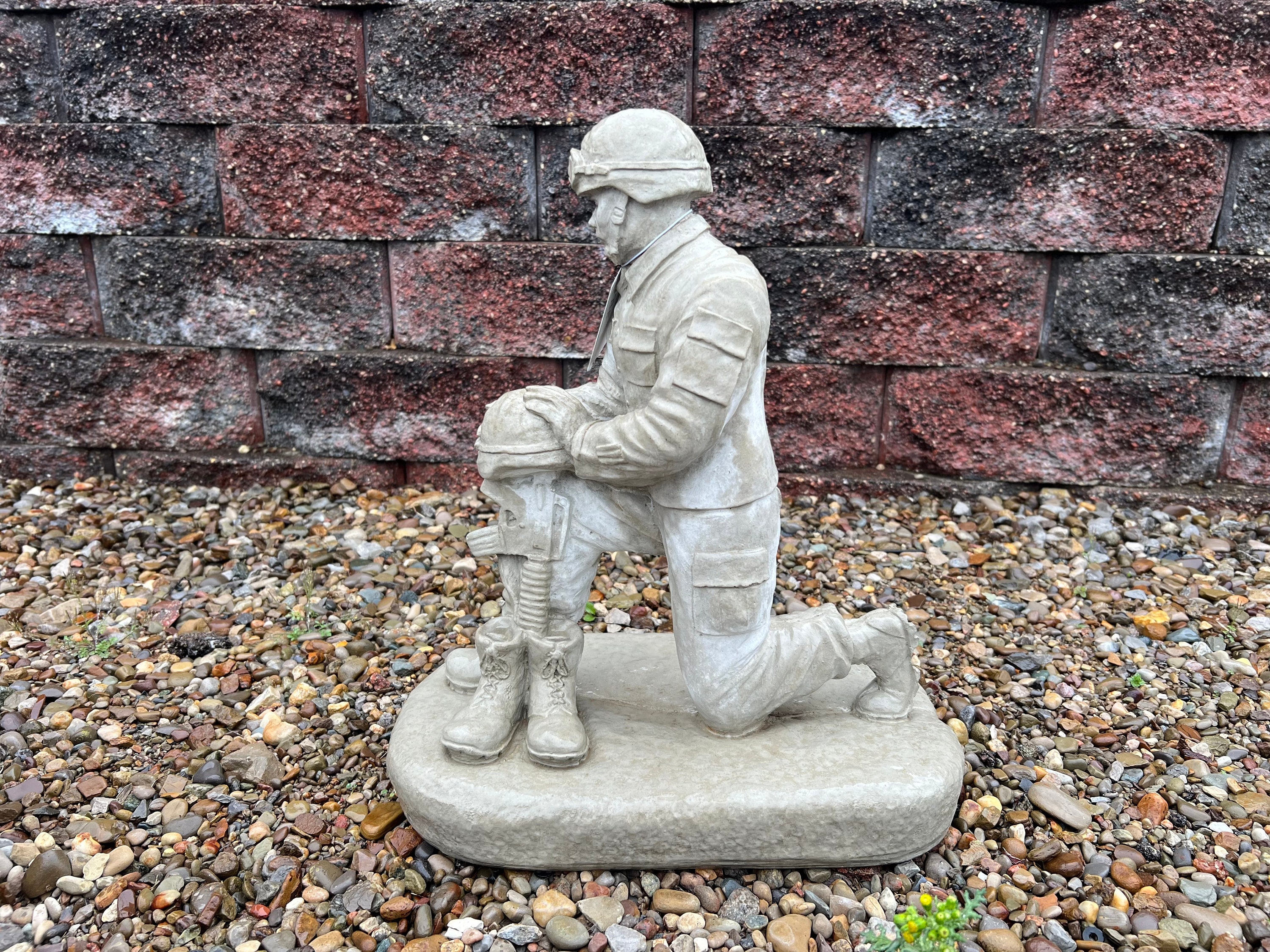 Stone Soldier Statue Memorial Grave Decoration Concrete Military ...
