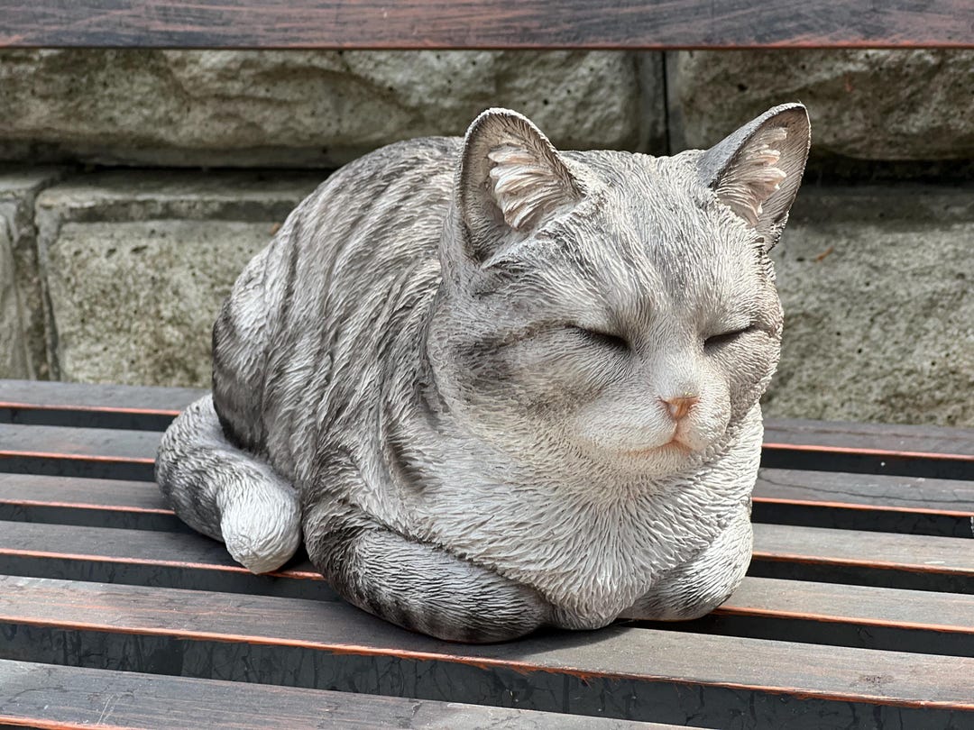 Grey Tabby Cat Statue Outdoor Cat Memorial Sculpture Resin Pet Loss ...