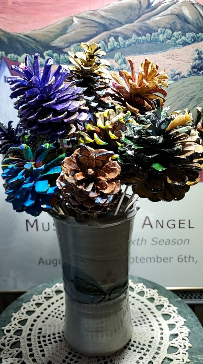 12 Hand Painted Pinecones - Etsy