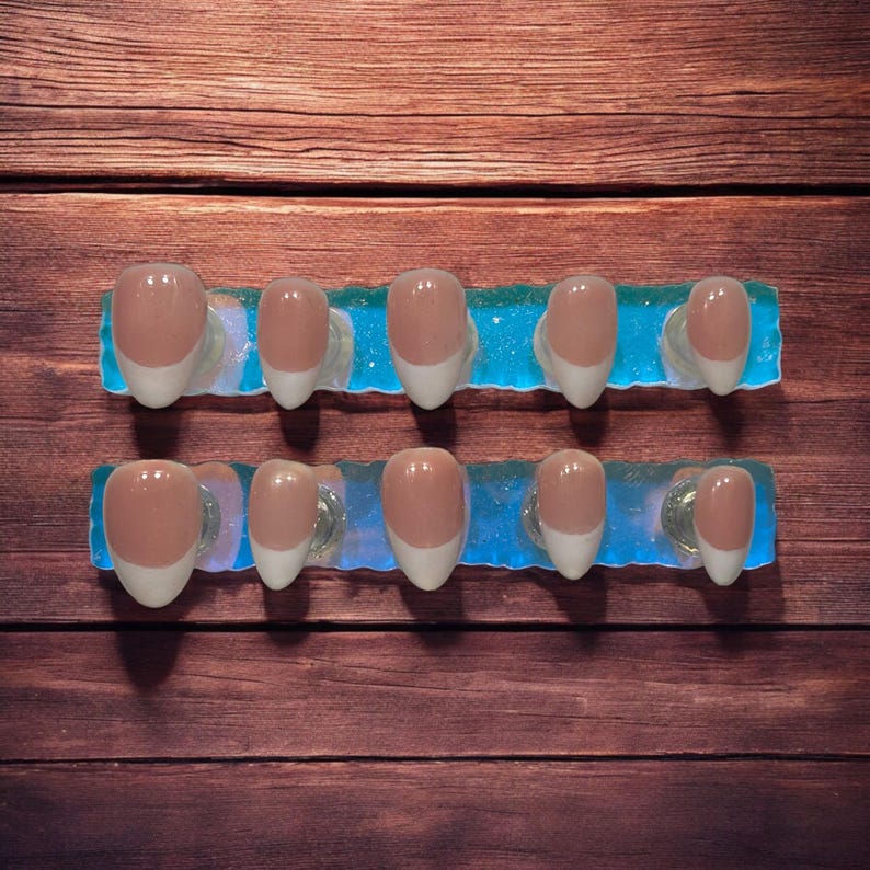 French Manicure Press on Nails Set - Elegant French Tips - Reusable ...