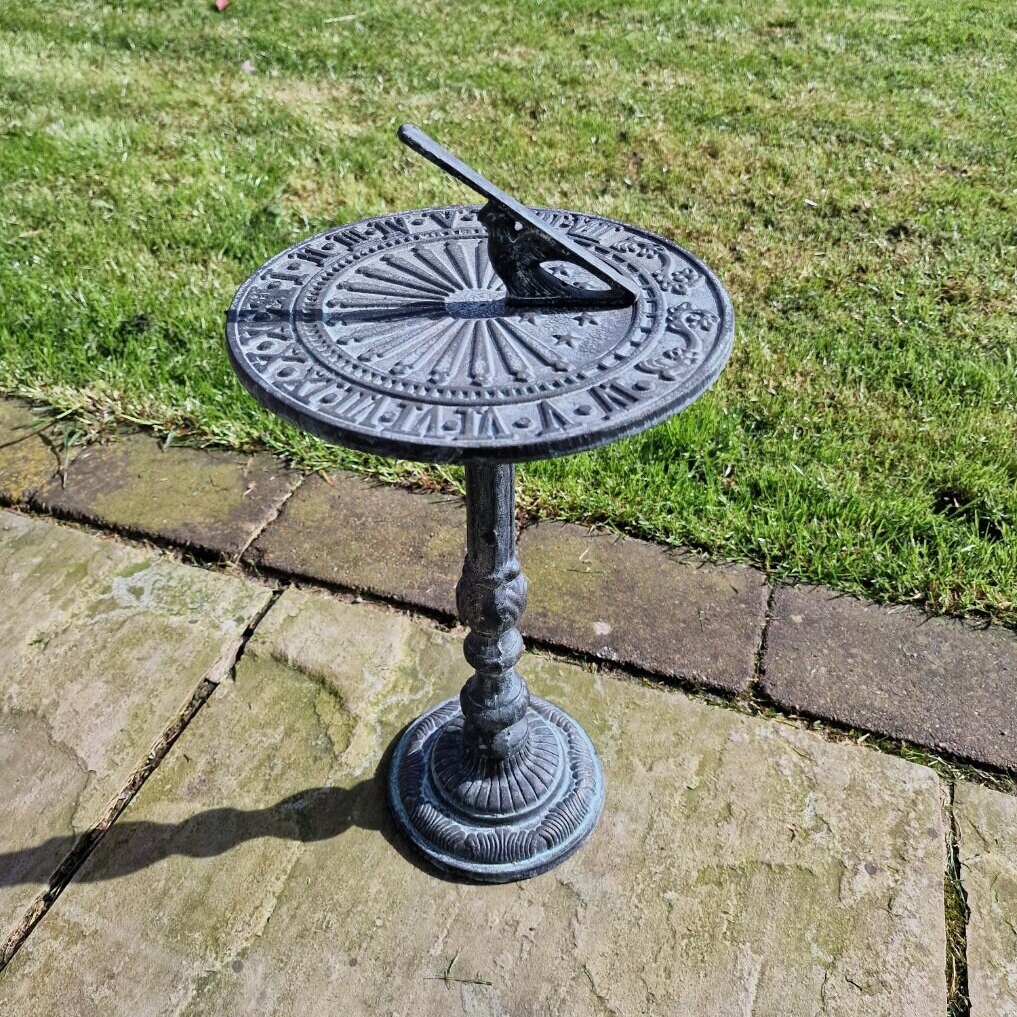 Metal Garden Outdoor Sundial Stand Decoration - Etsy UK
