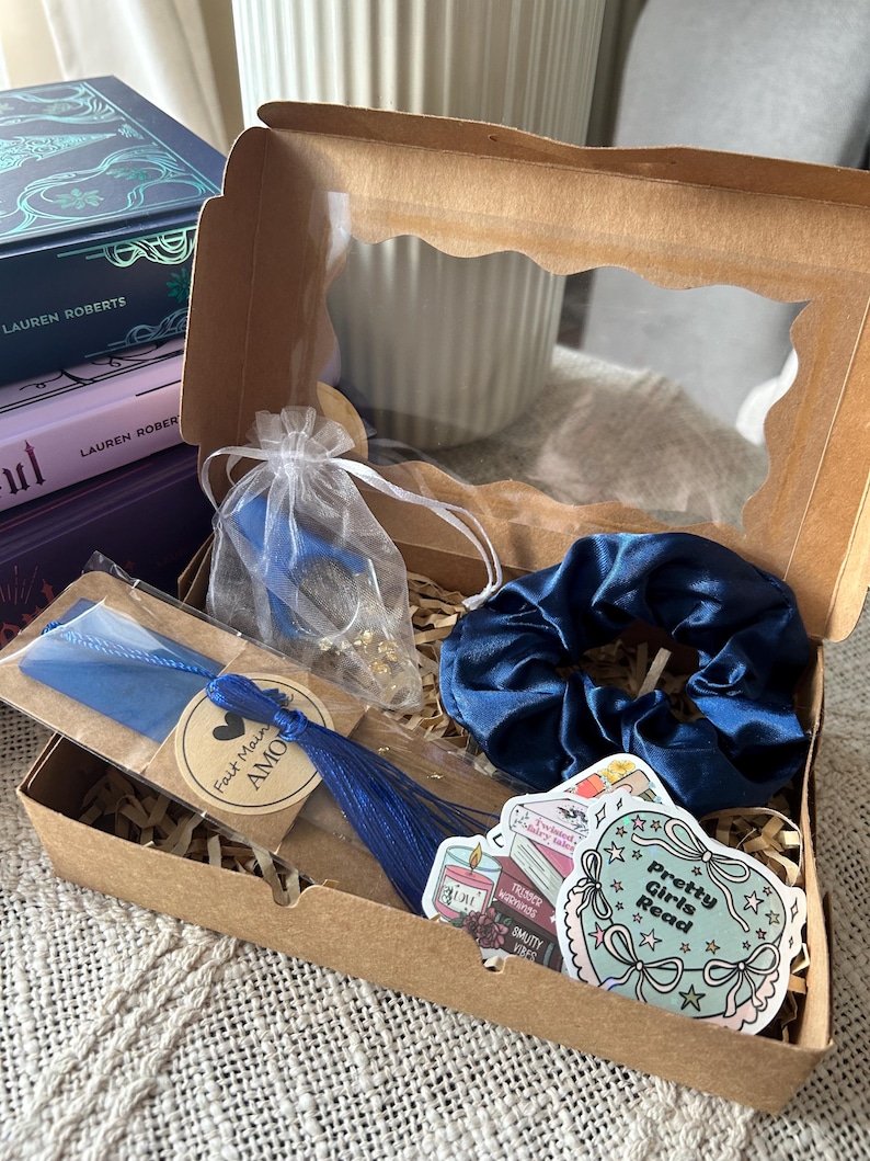 Minimalist Reading Kit | Solid Color Resin Bookmark With Gold Foil ...