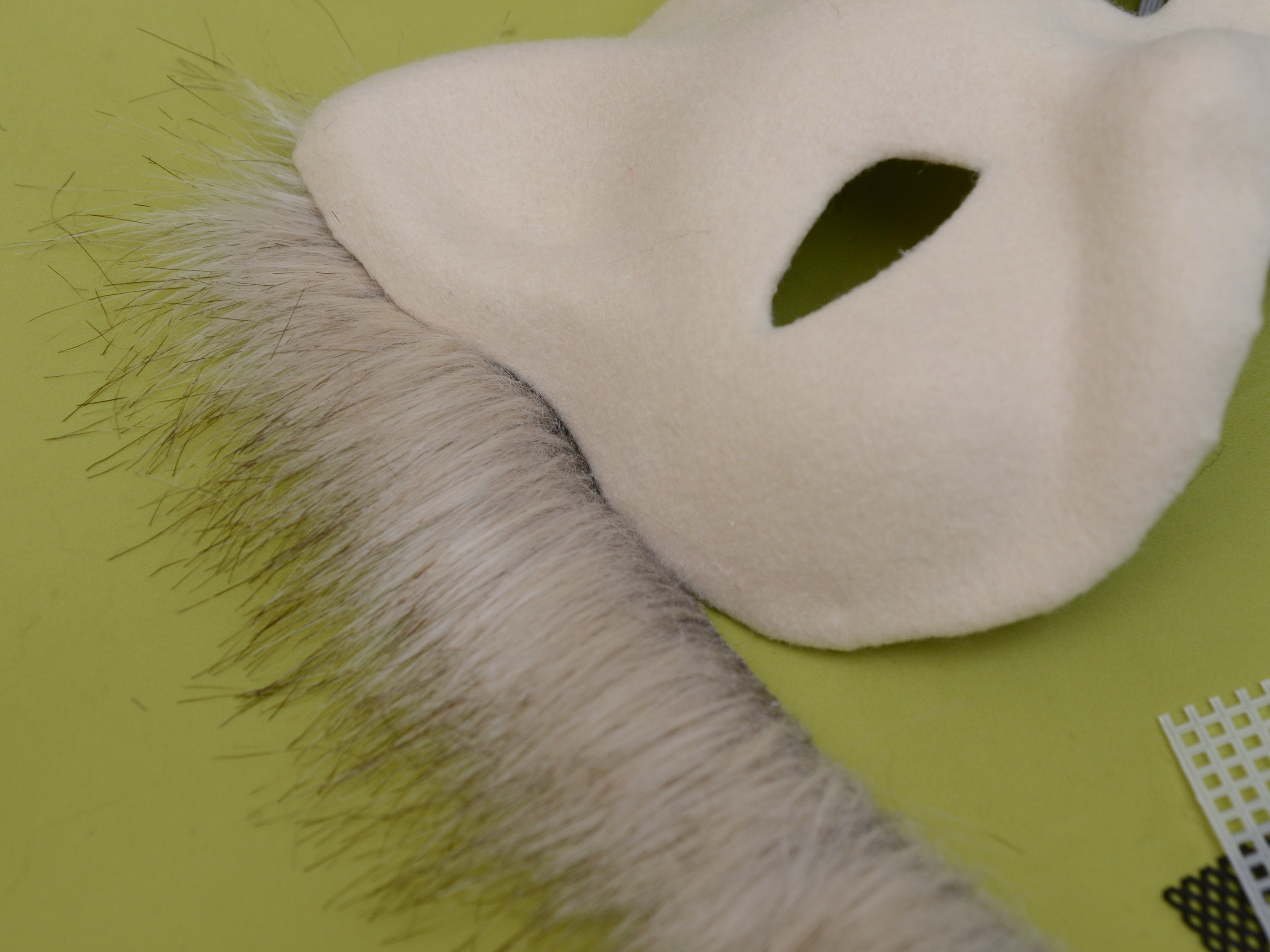 Ivory Therian Cat Mask Kit, DIY Felted Paper Mask, Beige Faux Fur Mesh ...