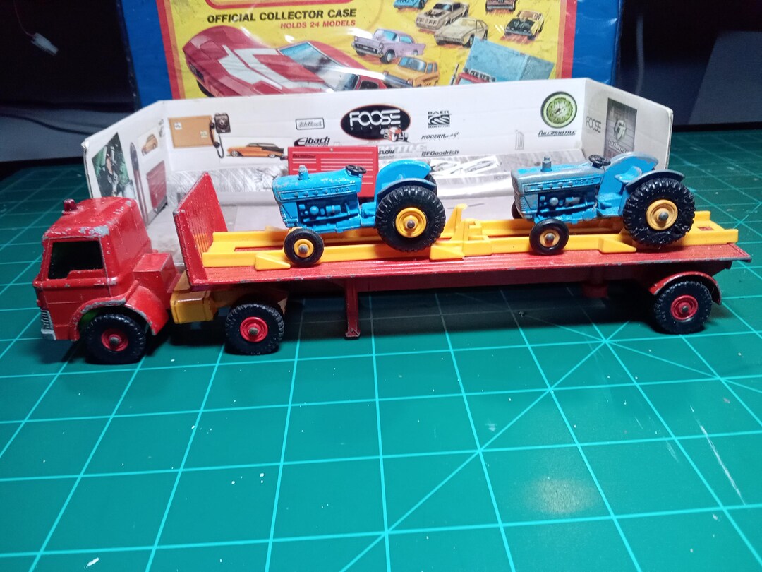 Lesney Matchbox King Size Ford Tractor and Trailer With Farm Tractors ...